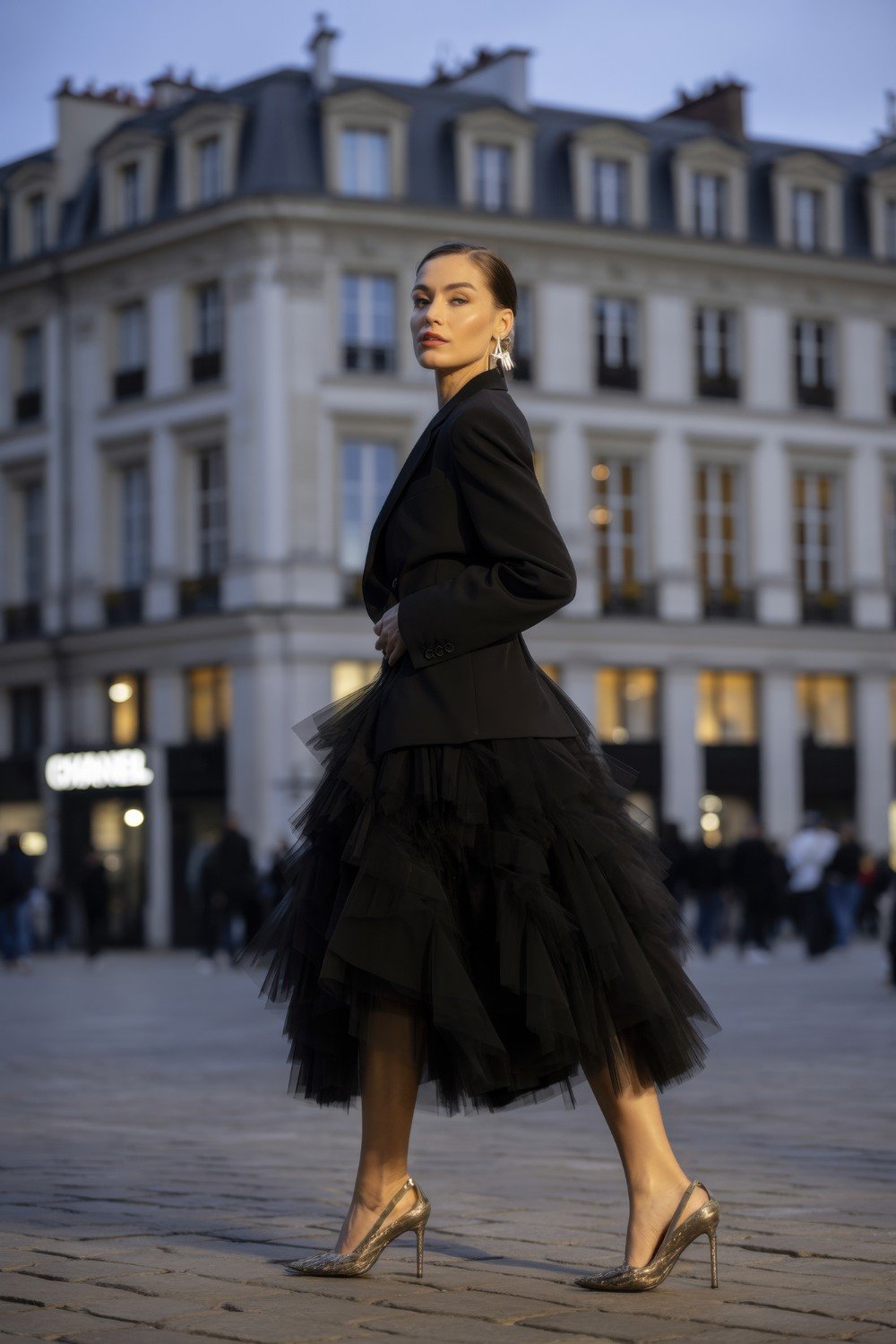 35+ Paris Night Outfits That’ll Make You Feel Like a Movie Star 🇫🇷