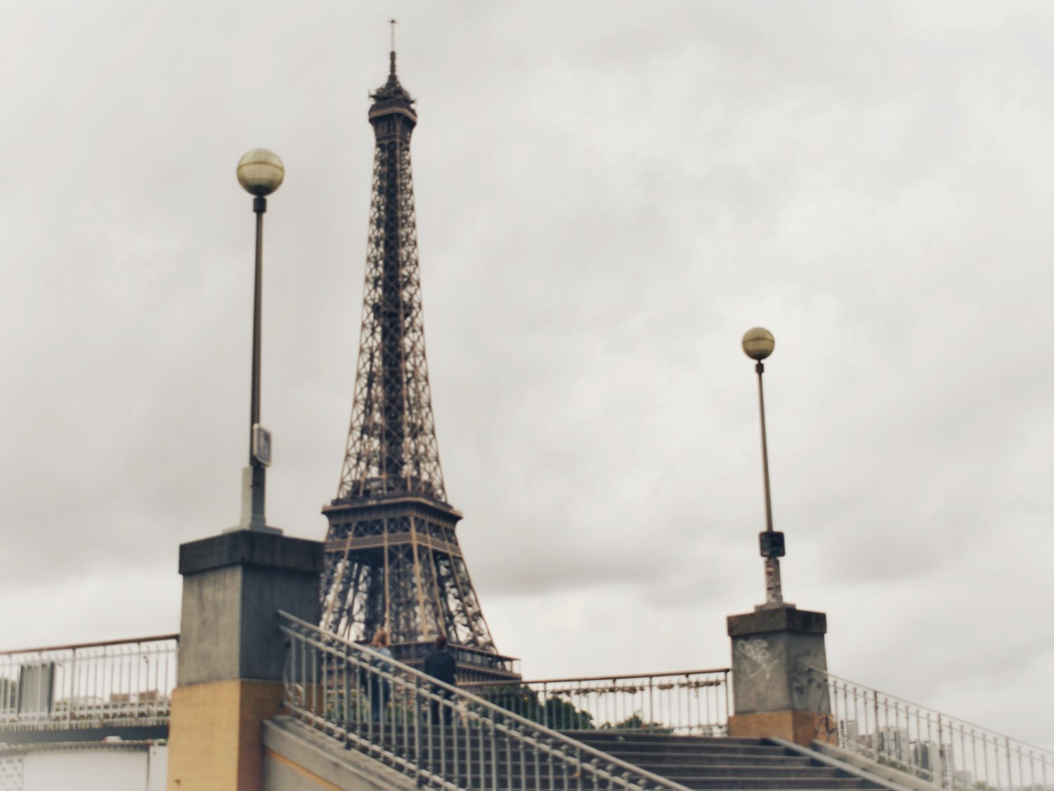 Paris Syndrome: When Dreams Crash Into Reality - Paris Playbook